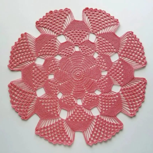3D Crochet Table Topper - Manual Crafts